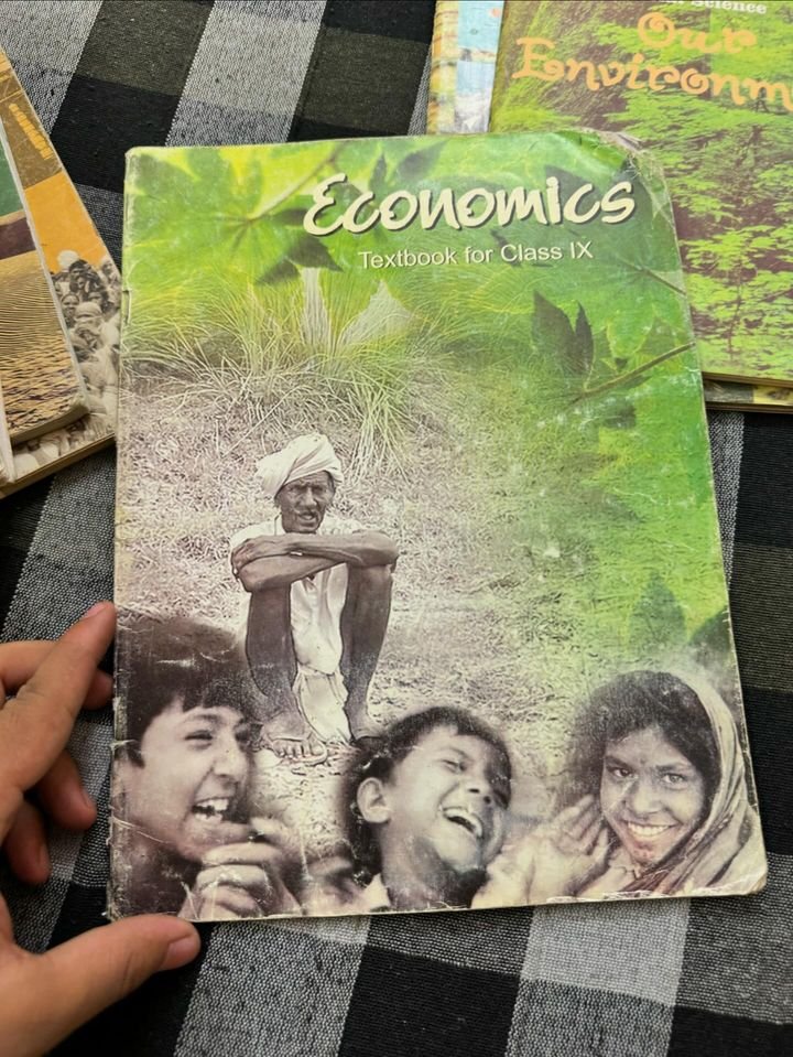 NCERT Economics Class IX - Libraryoftheworld.com